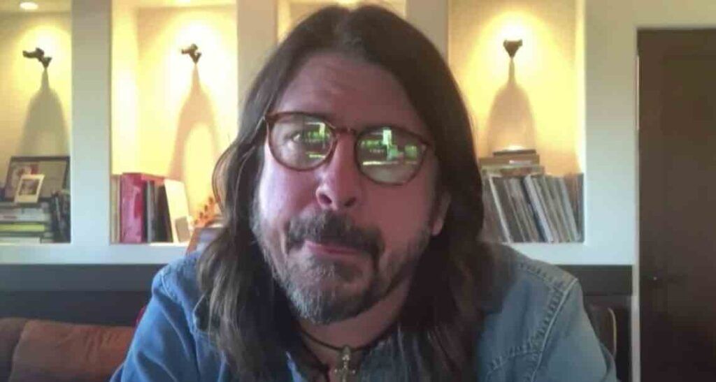 Dave Grohl Got ‘Sign’ After Kurt Cobain Passed - Alternative Nation